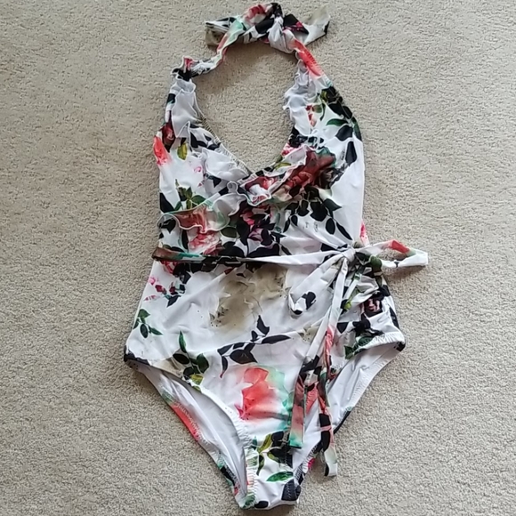 Modcloth | Swim | Here Comes The Ruffle White Floral Pc Swimsuit | Poshmark